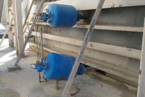 Bulk Material Discharge – Exquisite Traders Inc.